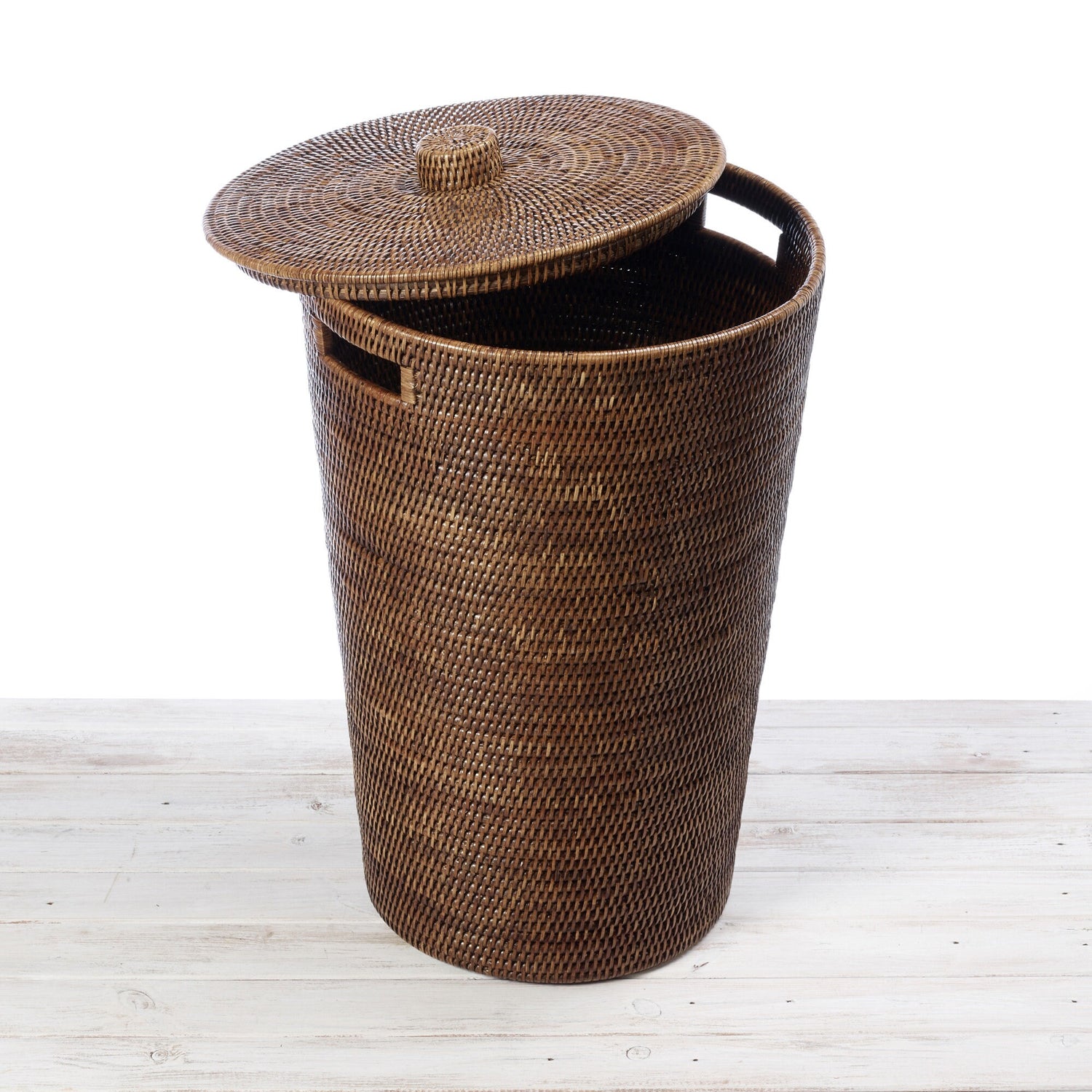 Rattan Tapered Laundry Basket / Hamper with Lid and Inset Handles